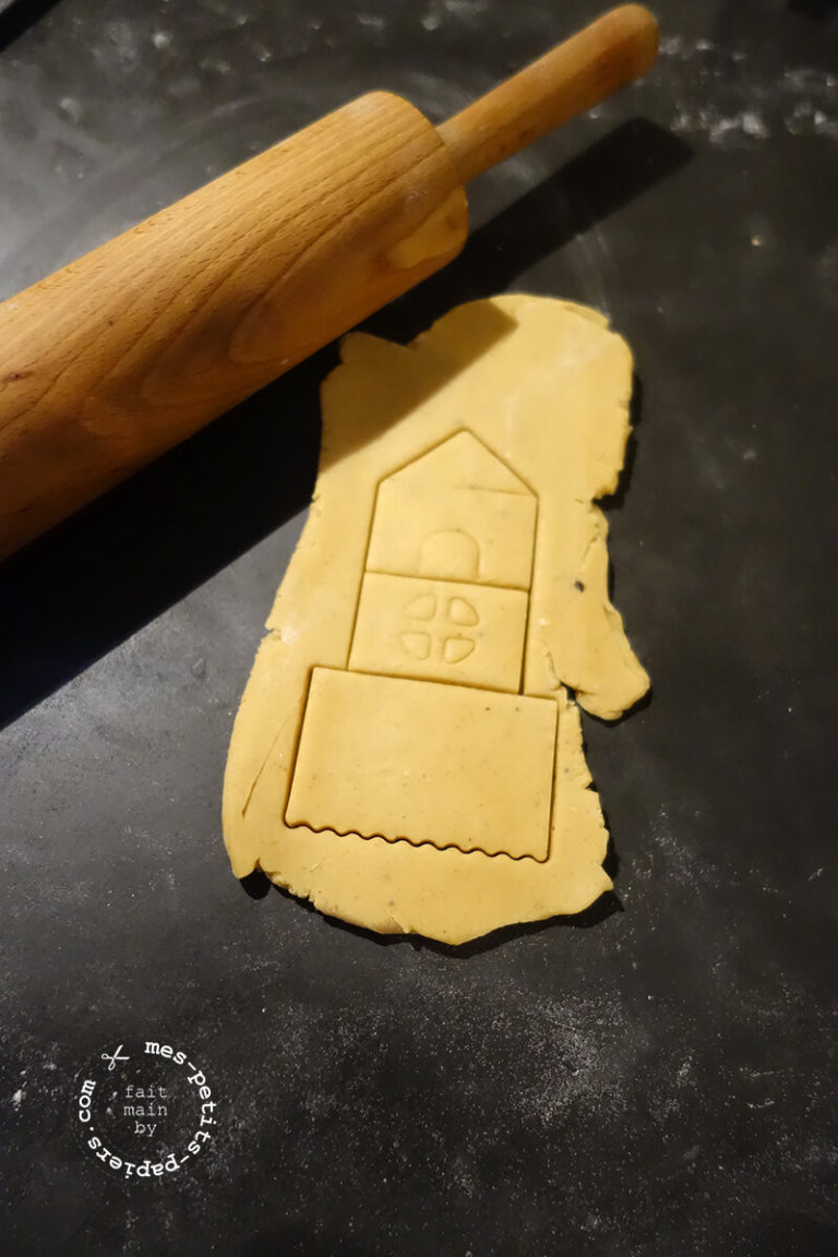 DIY Maison Pain d’épices | mes-petits-papiers.com